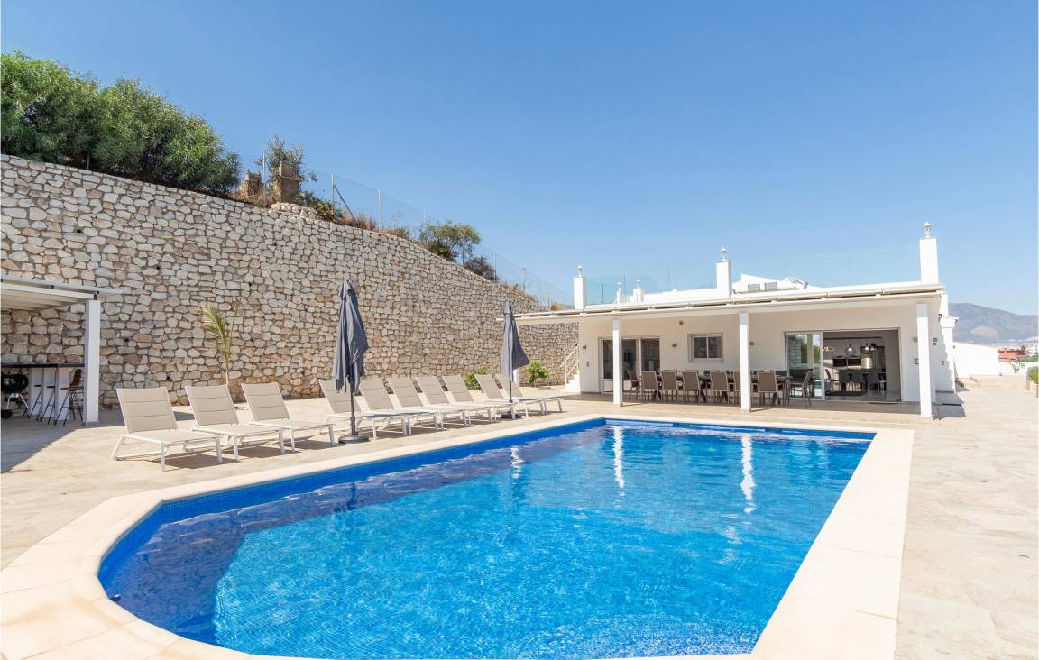 340 M² Ferienhaus ∙ 7 Schlafzimmer ∙ 14 Gäste - Mijas