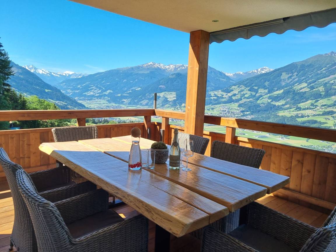 200 M² Apartment ∙ 3 Bedrooms ∙ 6 Guests - Alpbach