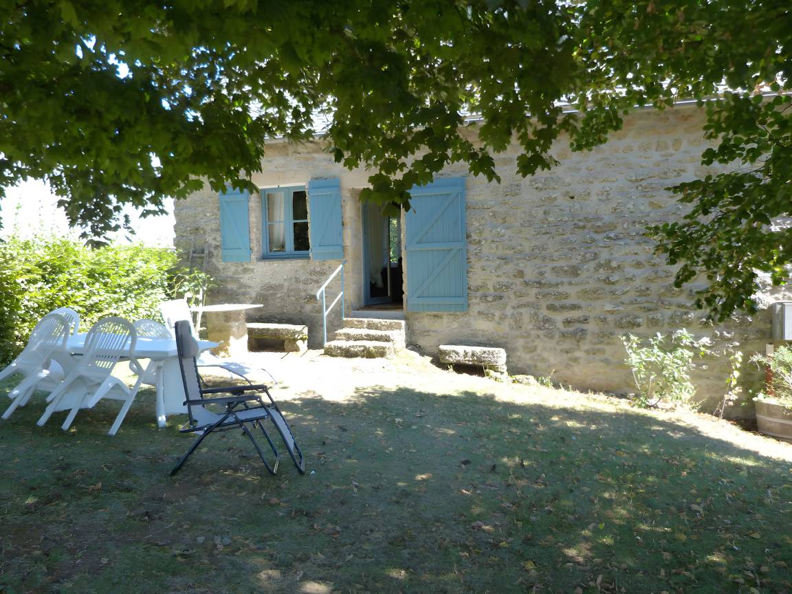 65 M² Maison De Vacances ∙ 1 Chambre ∙ 4 Personnes - Espalion