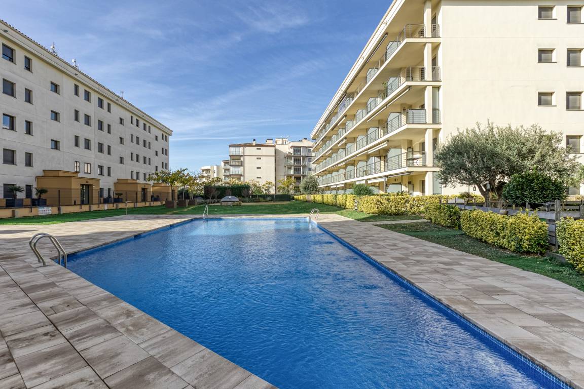 110 M² Apartment ∙ 3 Bedrooms ∙ 7 Guests - Roses