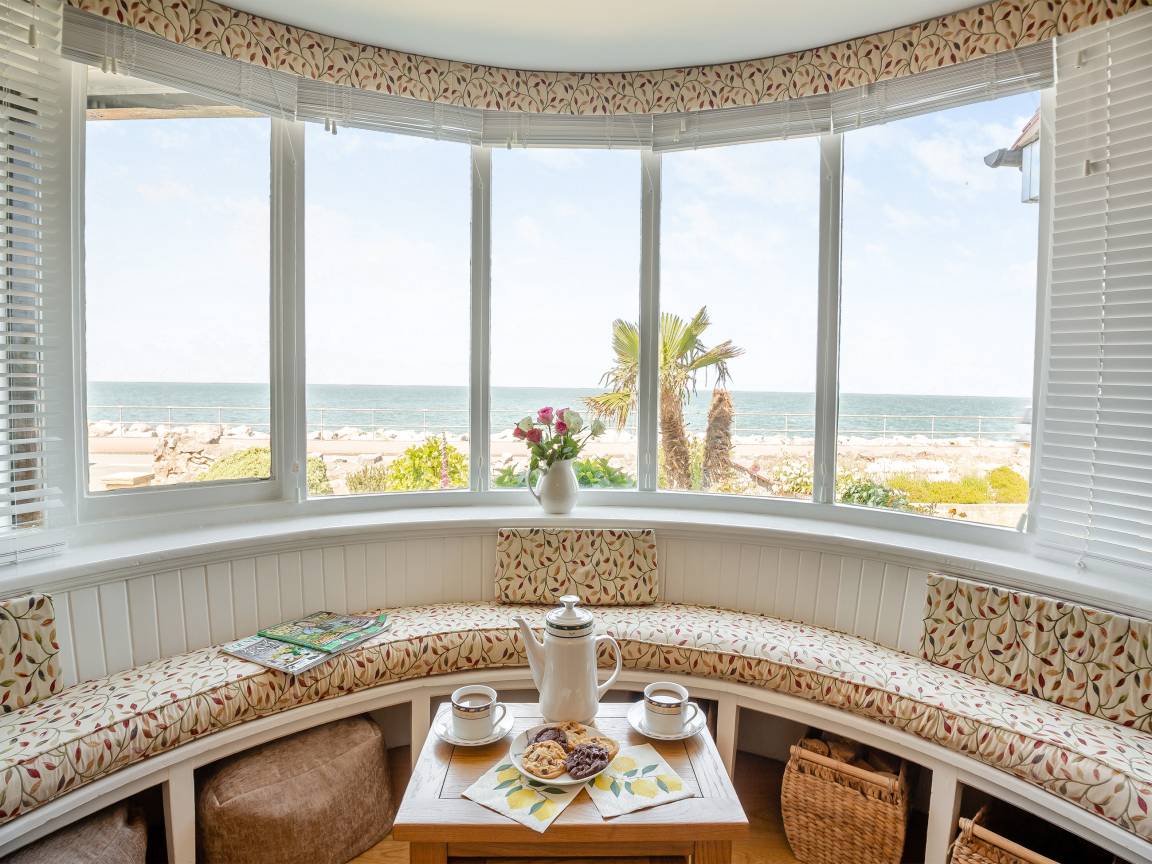 Cottage ∙ 4 Bedrooms ∙ 8 Guests - Colwyn Bay