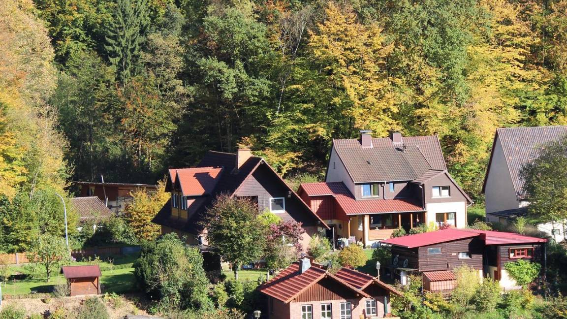 75 M² Ferienwohnung ∙ 2 Schlafzimmer ∙ 4 Gäste - Bad Karlshafen