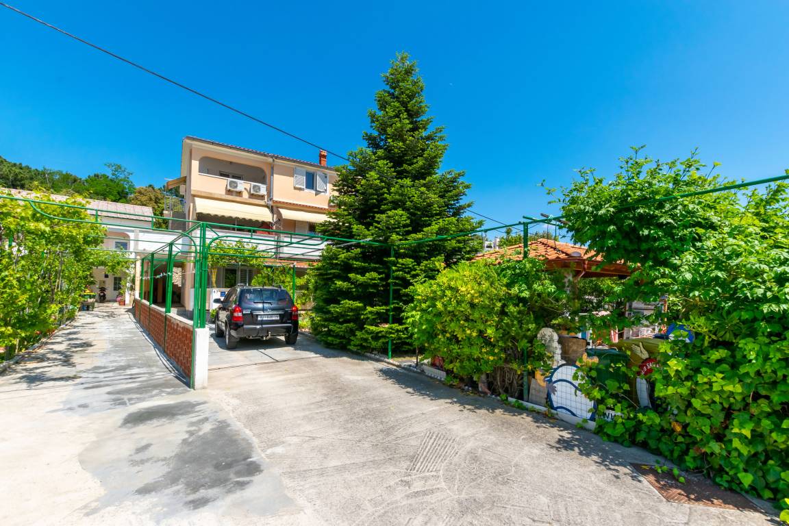65 M² Ferienwohnung ∙ 2 Schlafzimmer ∙ 5 Gäste - Lopar