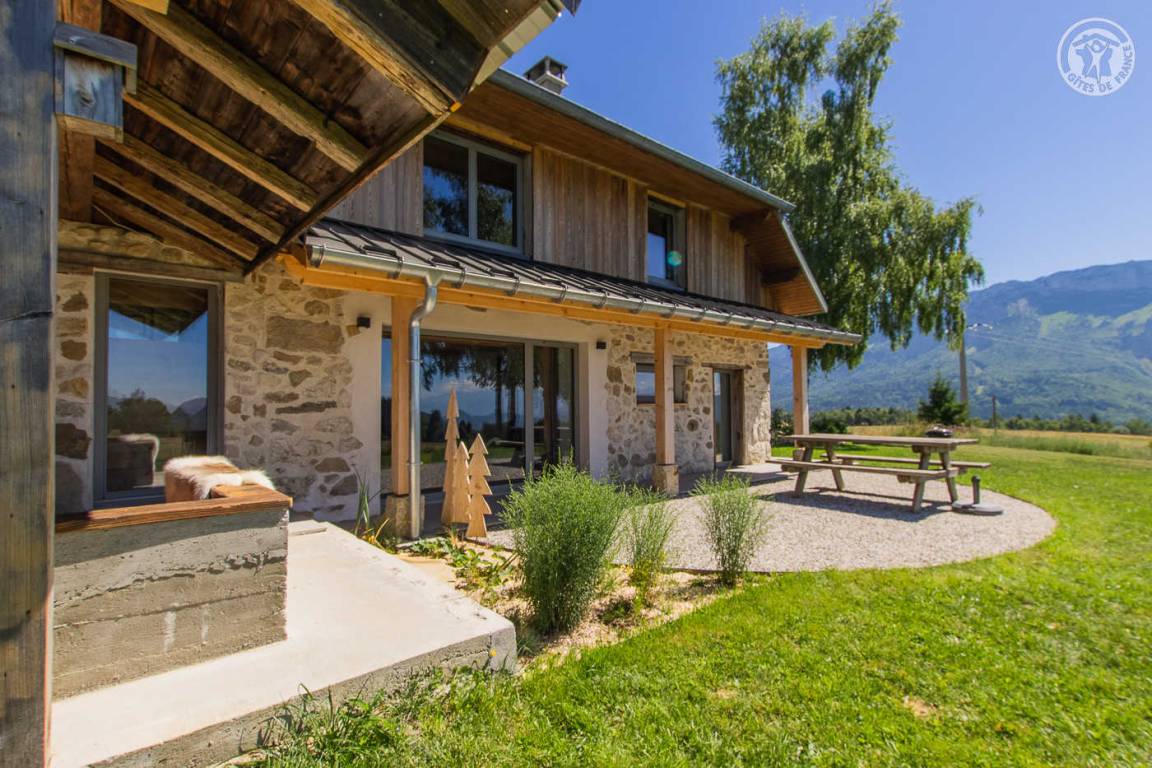 120 M² Gîte ∙ 4 Bedrooms ∙ 9 Guests - Chambéry