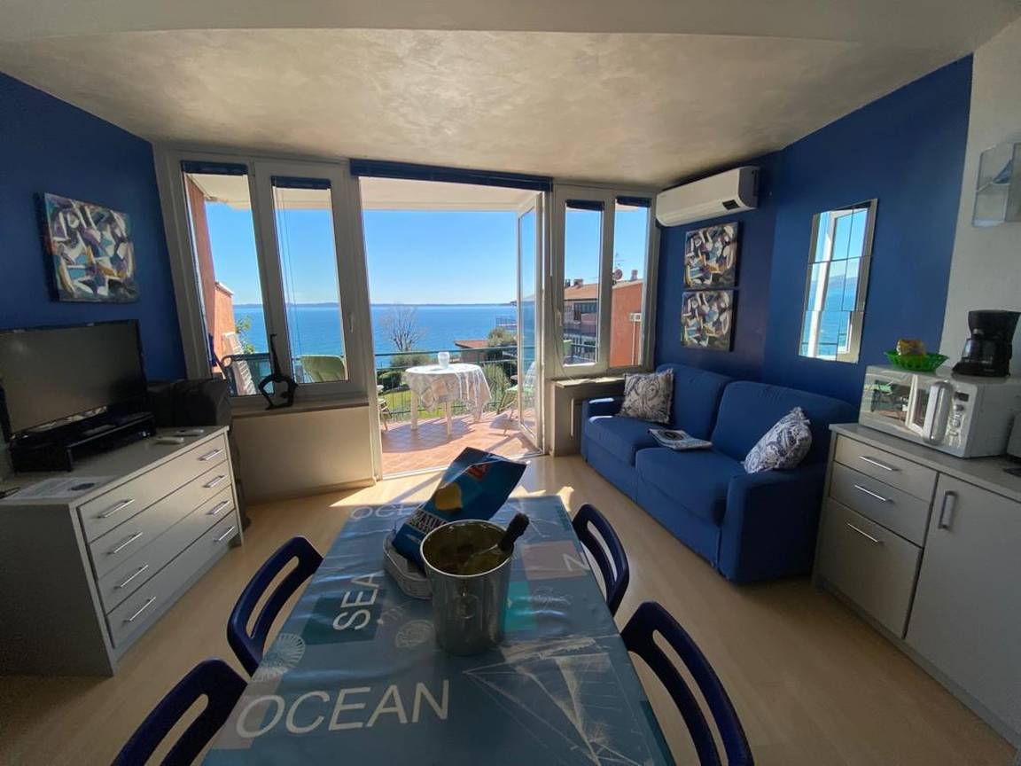 45 M² Apartment ∙ 1 Bedroom ∙ 4 Guests - Sirmione