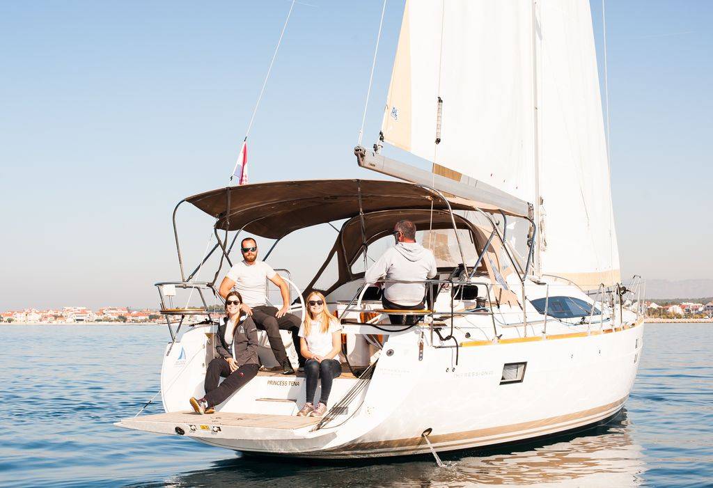 14 M² Hausboot ∙ 3 Schlafzimmer ∙ 6 Gäste - Kroatien