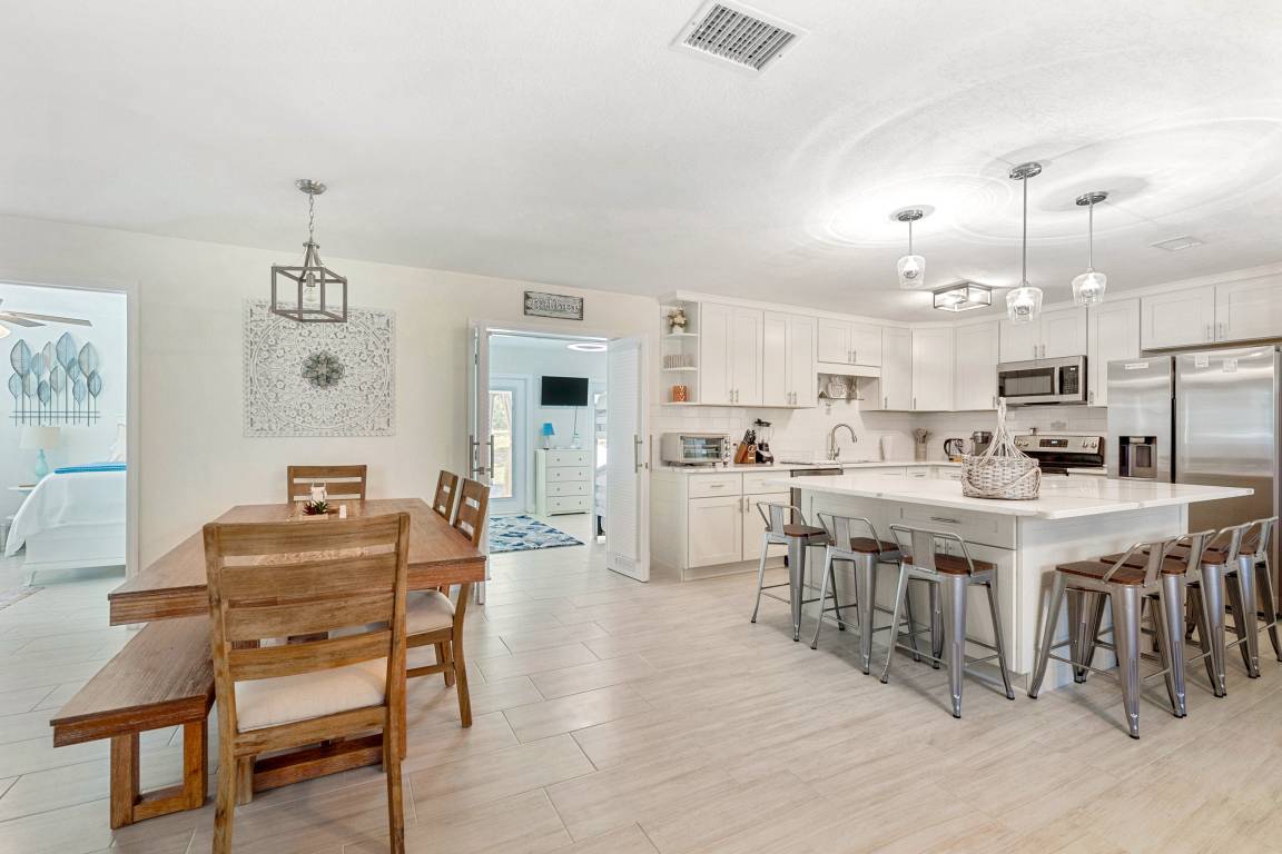 162 M² House ∙ 4 Bedrooms ∙ 13 Guests - Homosassa Springs, FL