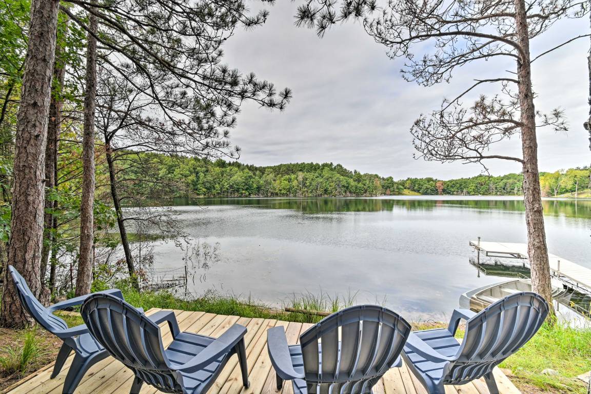 148 M² House ∙ 4 Bedrooms ∙ 8 Guests - Spring Lake, WI