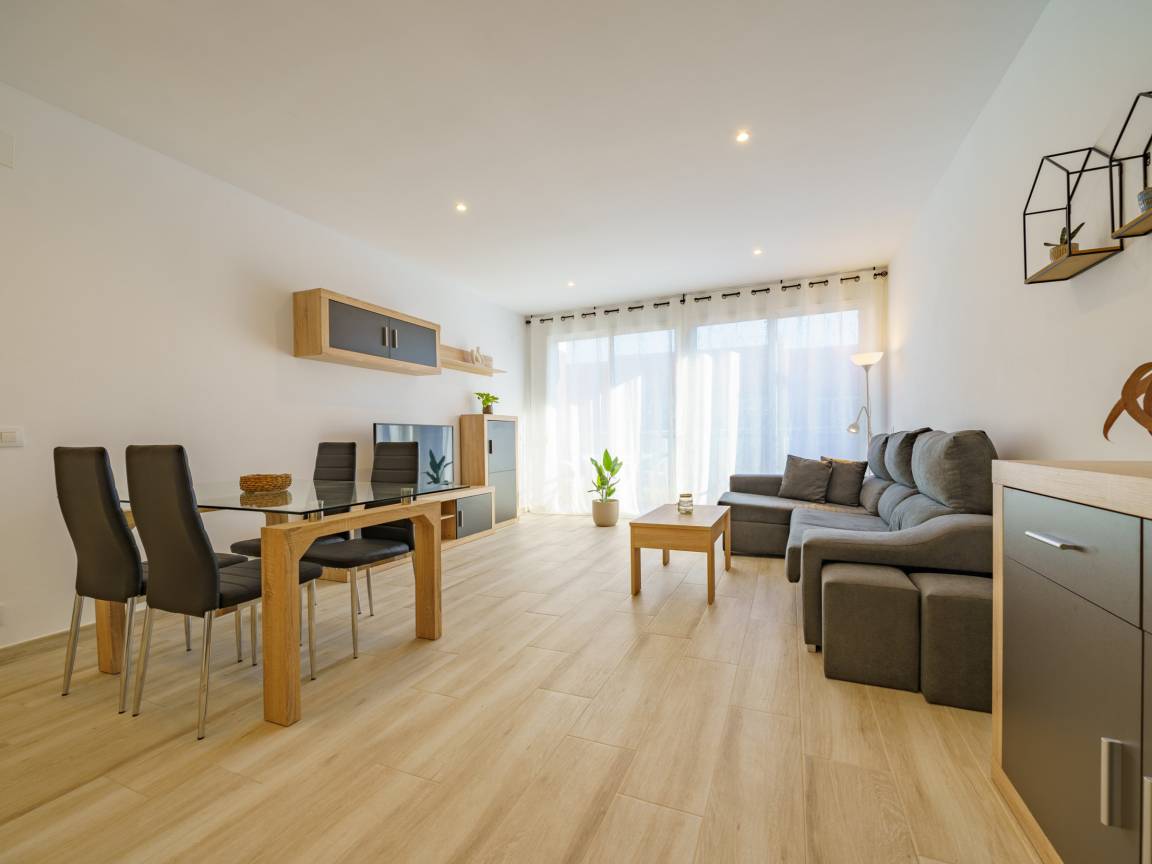 63 M² Appartement ∙ 1 Slaapkamer ∙ 4 Gasten - Pineda de Mar