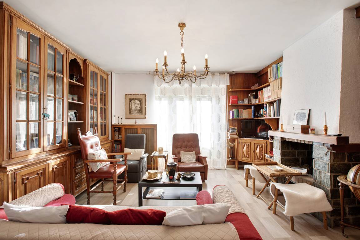 150 M² Apartment ∙ 2 Bedrooms ∙ 5 Guests - Champoluc