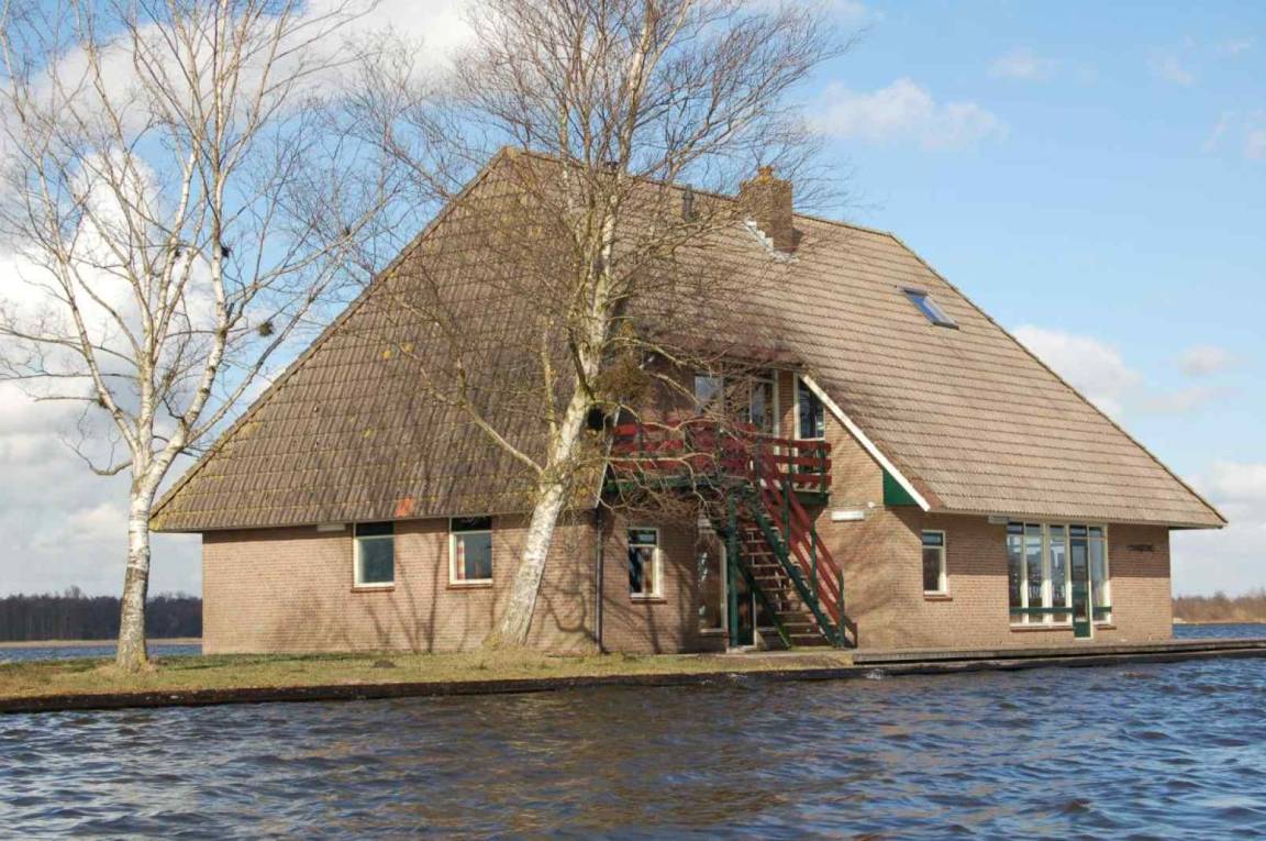 House ∙ 4 Bedrooms ∙ 46 Guests - Giethoorn