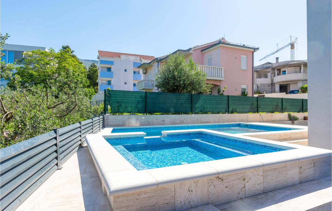 38 M² Appartement ∙ 1 Slaapkamer ∙ 4 Gasten - Split