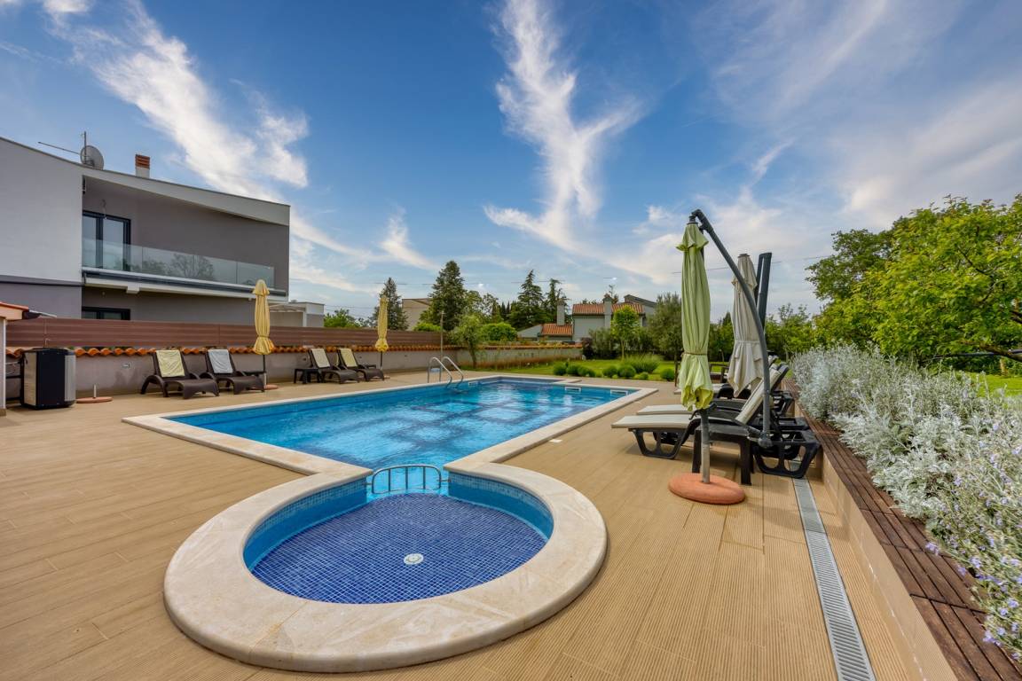 61 M² Appartement ∙ 2 Slaapkamers ∙ 6 Gasten - Istrië