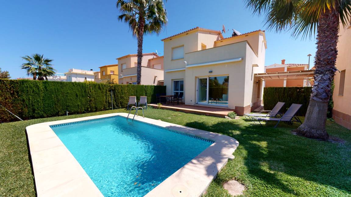 145 M² Villa ∙ 3 Chambres ∙ 6 Personnes - Oliva