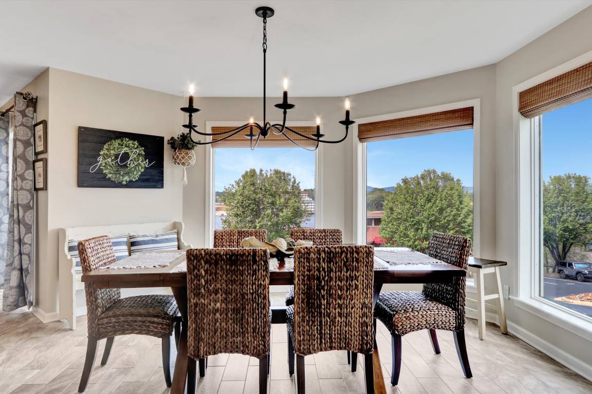 153 M² Apartment ∙ 2 Bedrooms ∙ 6 Guests - Lake Hamilton, AR