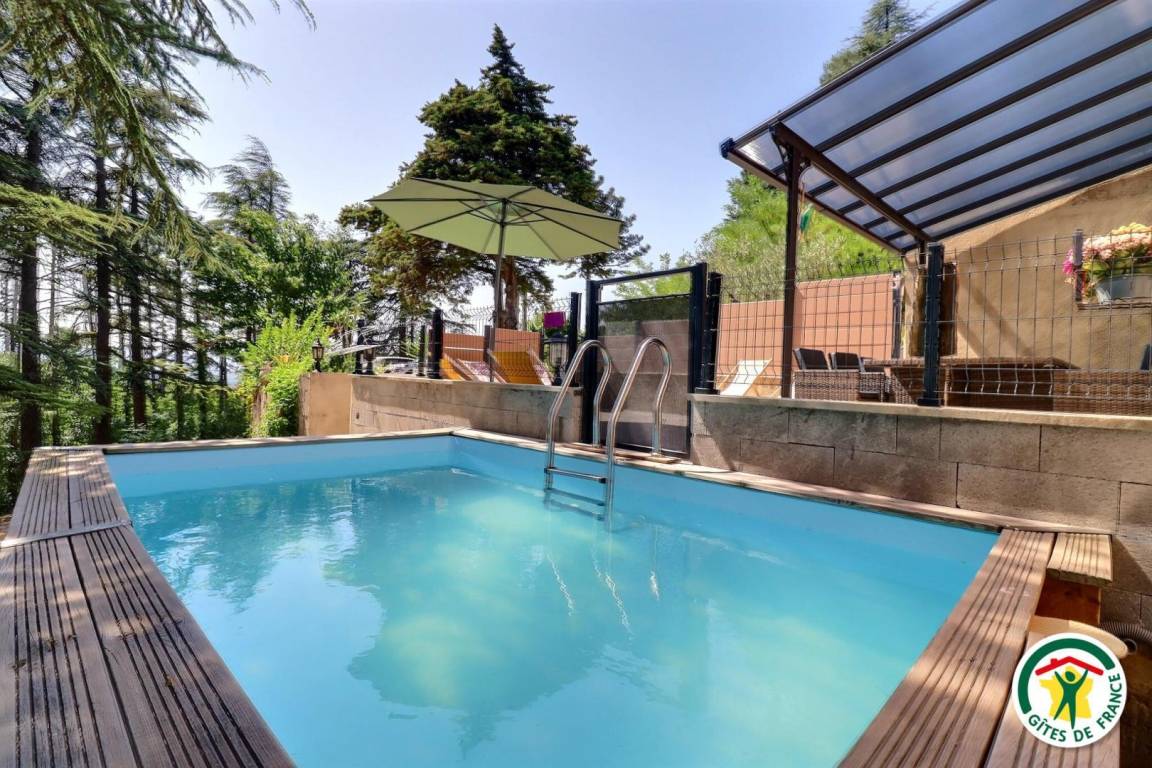 62 M² Gîte ∙ 2 Schlafzimmer ∙ 4 Gäste - Crest