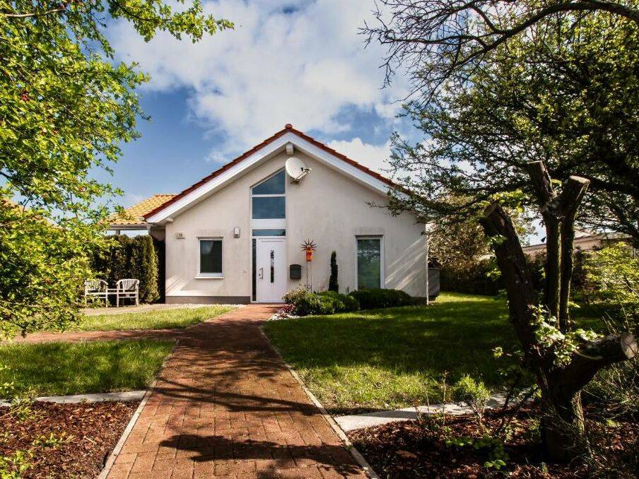 123 M² Villa ∙ 2 Schlafzimmer ∙ 4 Gäste - Hiddensee