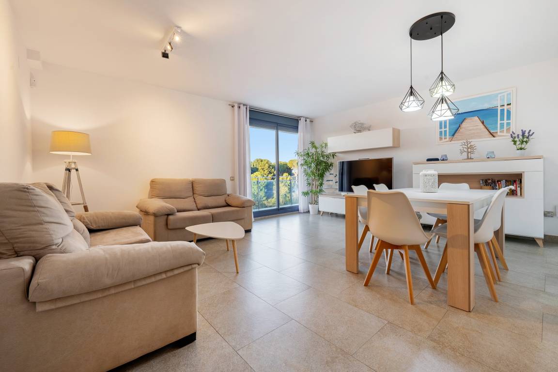 100 M² Apartamento ∙ 3 Quartos ∙ 7 Hóspedes - Reus