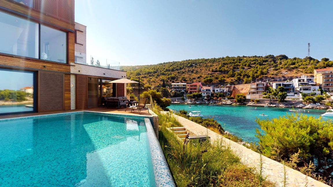 323 M² Ferienhaus ∙ 4 Schlafzimmer ∙ 8 Gäste - Primošten