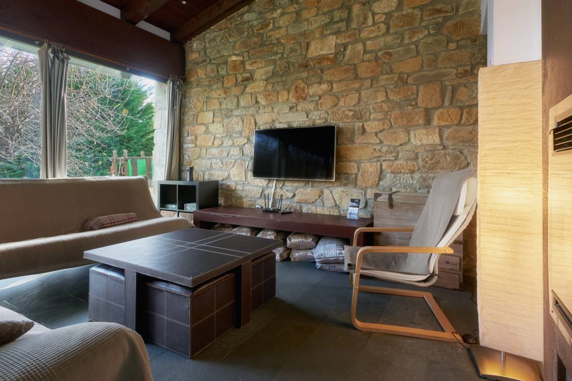 90 M² House ∙ 2 Bedrooms ∙ 5 Guests - Puebla de Sanabria