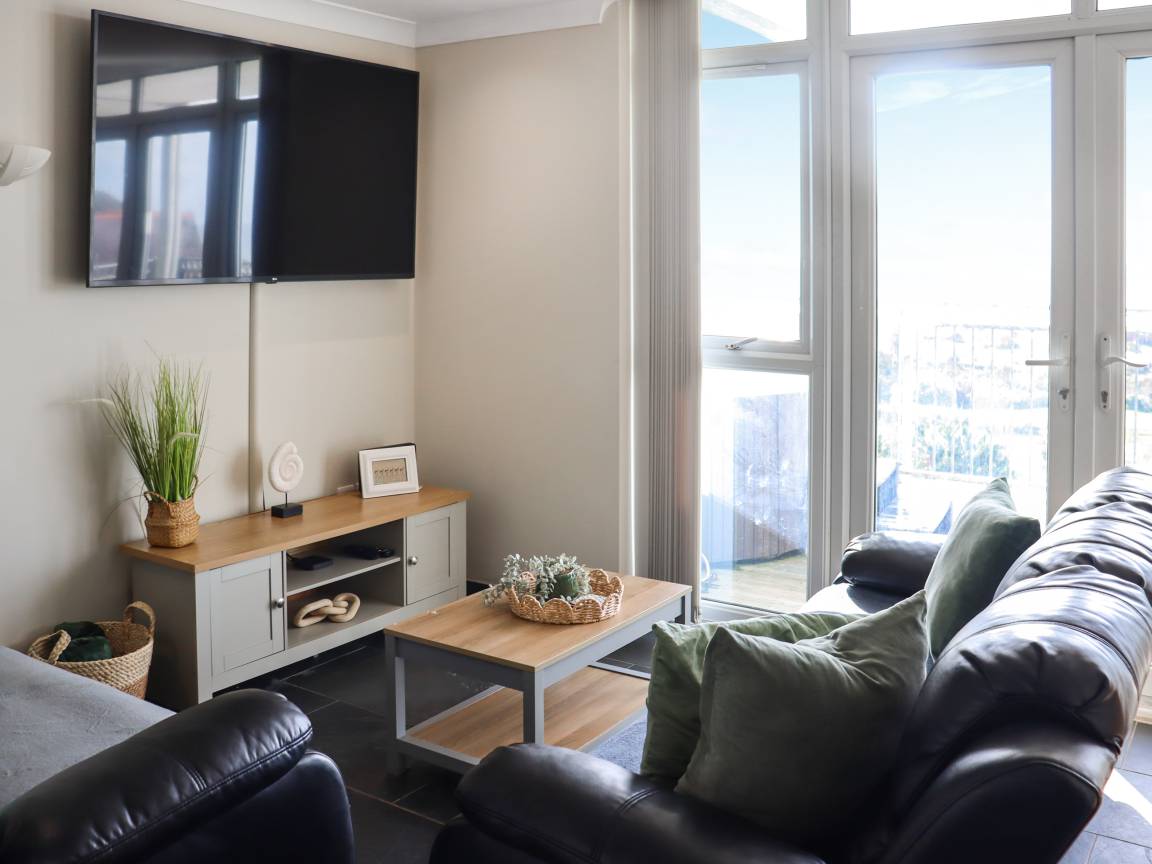 Apartment ∙ 2 Bedrooms ∙ 4 Guests - Wales