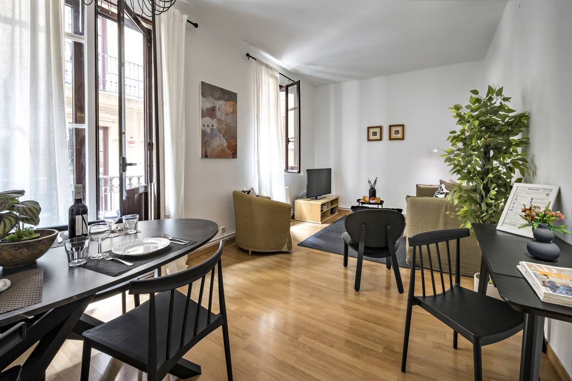 73 M² Apartment ∙ 3 Bedrooms ∙ 5 Guests - La Barceloneta