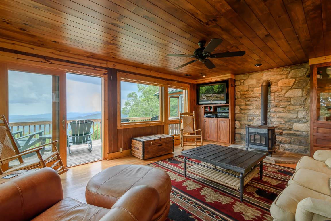 407 M² Cottage ∙ 3 Bedrooms ∙ 11 Guests - Boone, NC