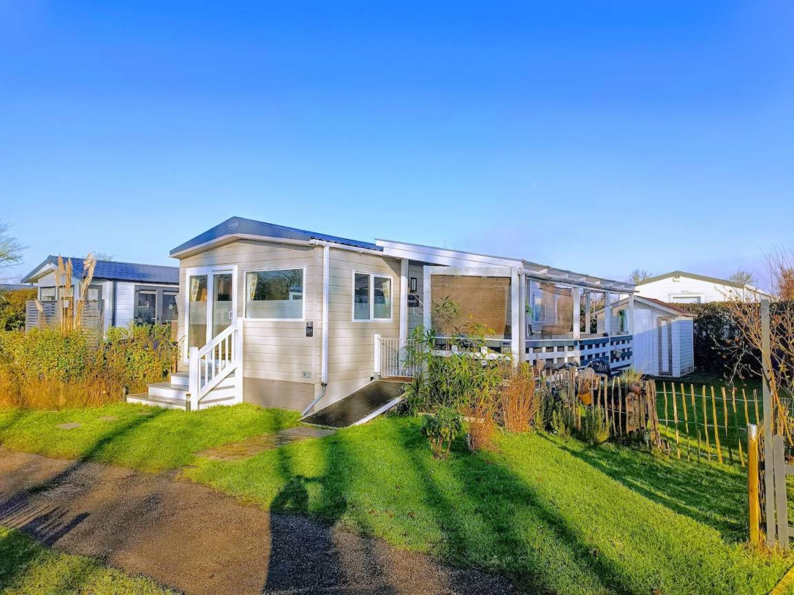35 M² Ferienhaus ∙ 3 Schlafzimmer ∙ 4 Gäste - Kamperland