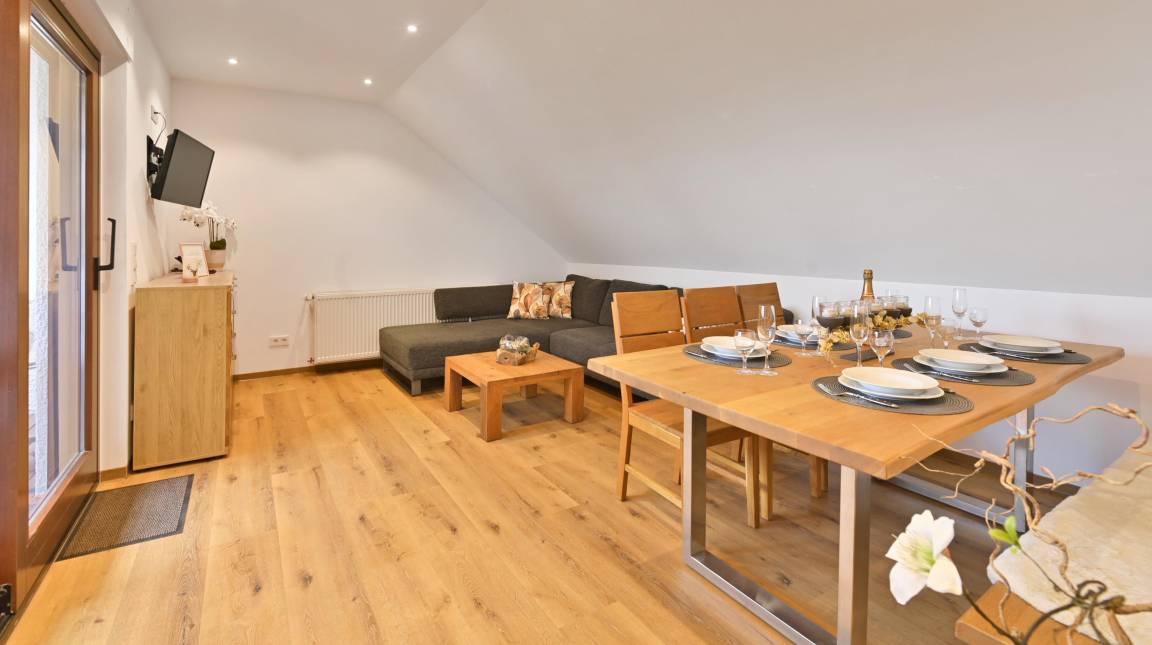 50 M² Ferienwohnung ∙ 2 Schlafzimmer ∙ 5 Gäste - Wasserkuppe