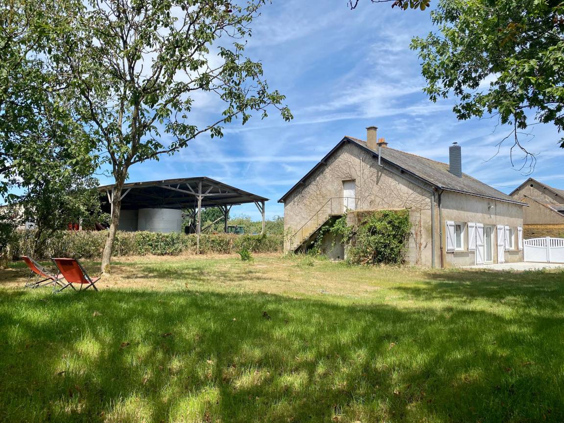 150 M² Cottage ∙ 5 Bedrooms ∙ 10 Guests - Blain