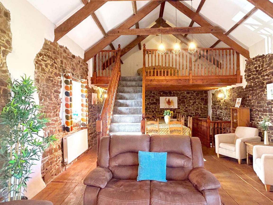 Cottage ∙ 4 Bedrooms ∙ 8 Guests - Holsworthy
