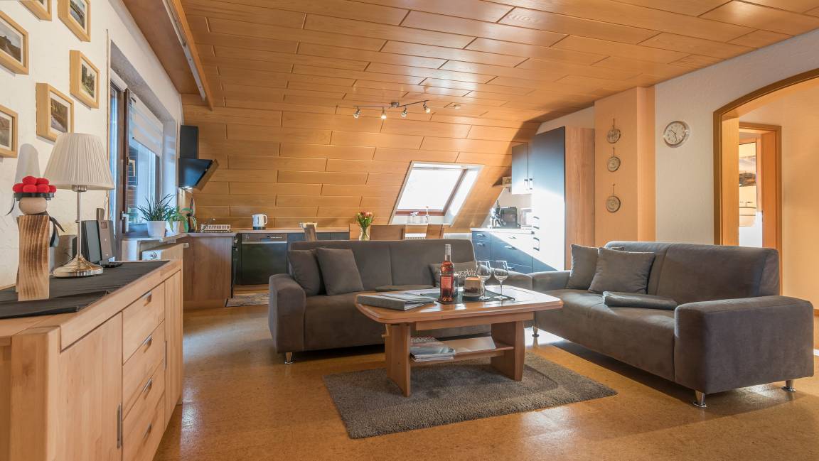 70 M² Ferienwohnung ∙ 2 Schlafzimmer ∙ 4 Gäste - Bad Peterstal-Griesbach