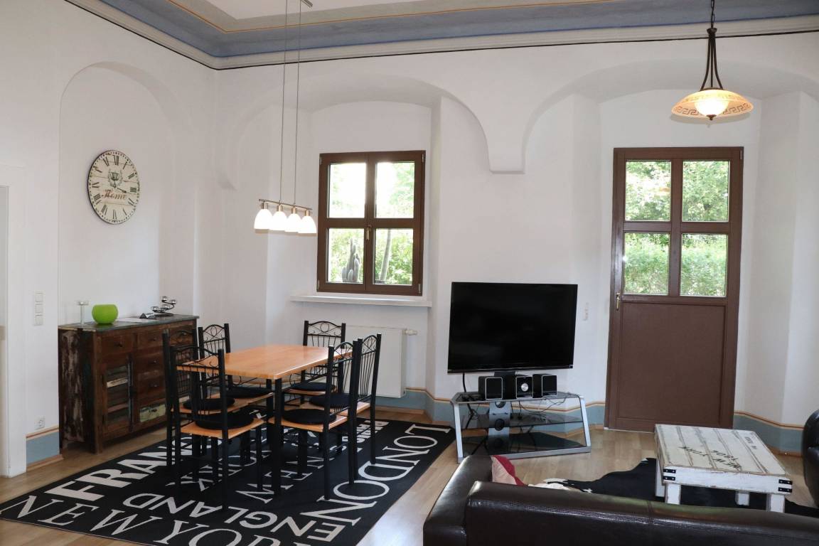 54 M² Ferienwohnung ∙ 1 Schlafzimmer ∙ 3 Gäste - Heidenau