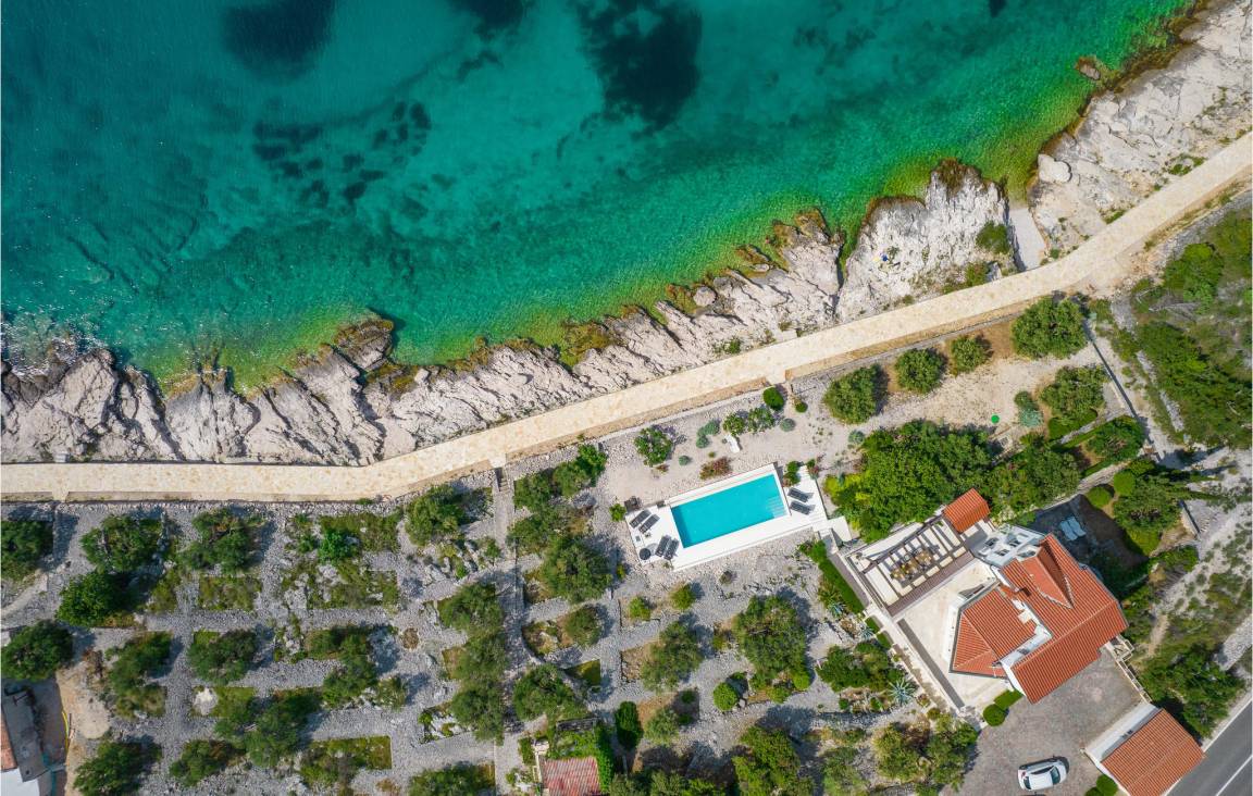 300 M² Ferienhaus ∙ 6 Schlafzimmer ∙ 12 Gäste - Primošten