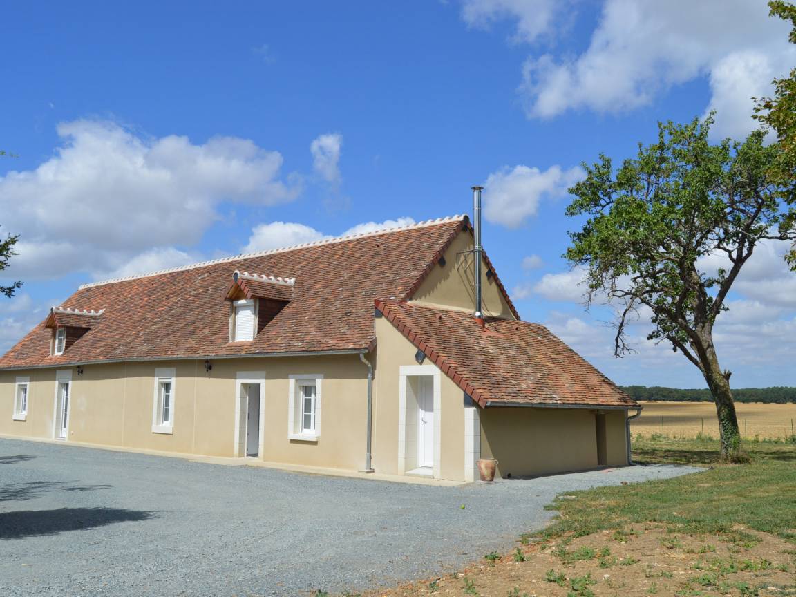 200 M² Cottage ∙ 5 Bedrooms ∙ 12 Guests - Loire