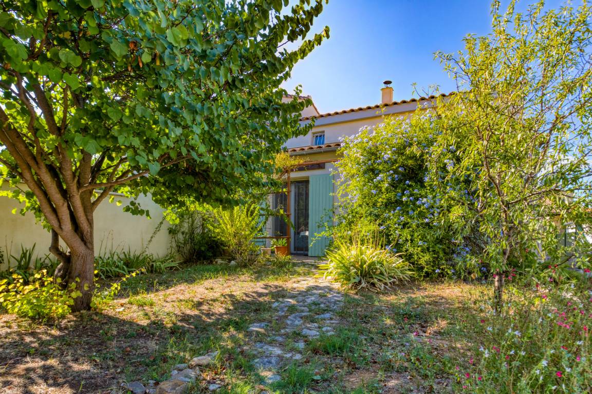 45 M² Chambre D'hôtes ∙ 1 Chambre ∙ 2 Personnes - Lunel