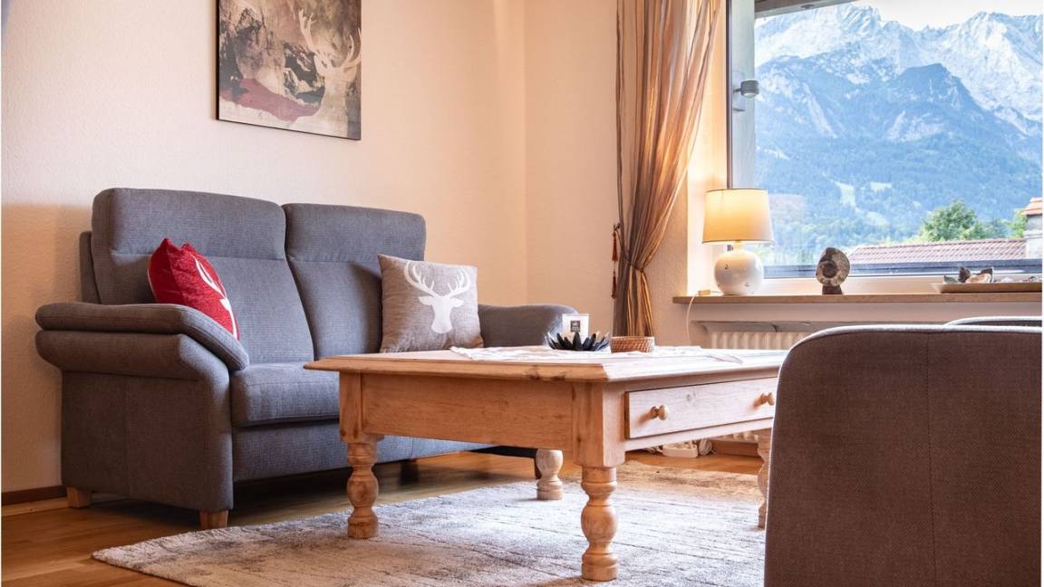90 M² Apartment ∙ 2 Bedrooms ∙ 4 Guests - Grainau