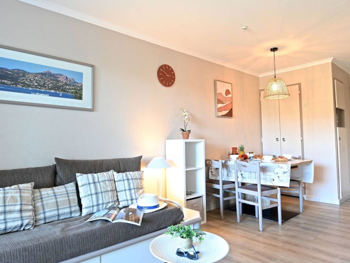 37 M² Ferienhaus ∙ 1 Schlafzimmer ∙ 6 Gäste - Agay