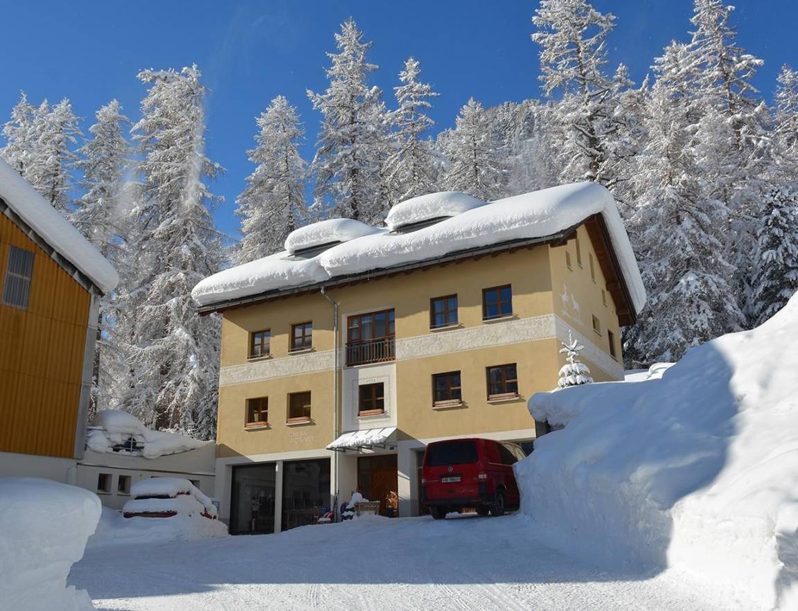 110 M² Appartement ∙ 4 Chambres ∙ 8 Personnes - Pontresina