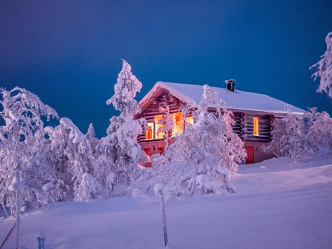 344 M² Talo ∙ 8 Makuuhuonetta ∙ 14 Vierasta - Saariselkä
