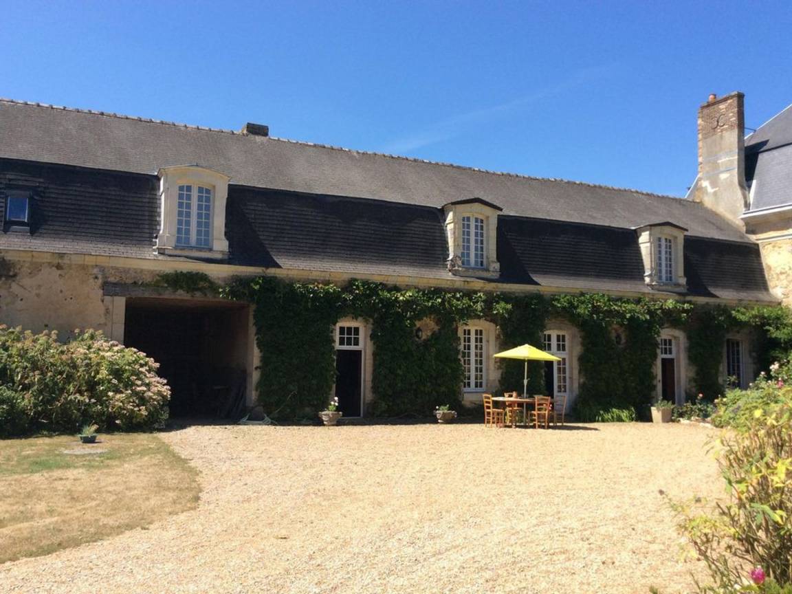 300 M² Cottage ∙ 5 Chambres ∙ 9 Personnes - Le Mans