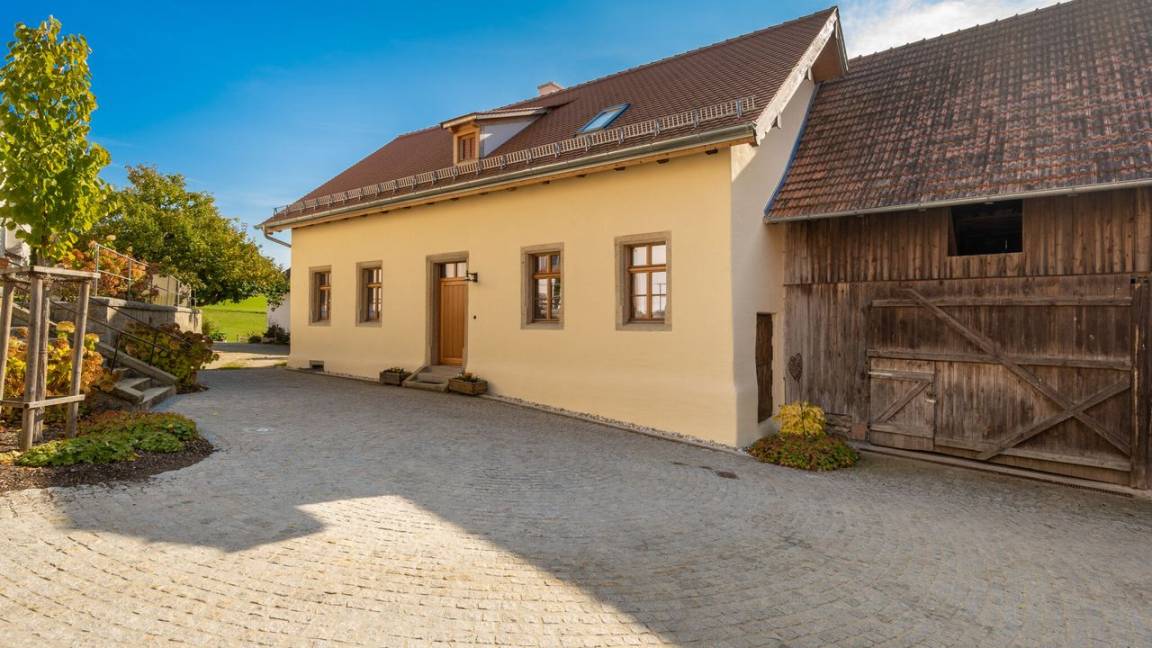 120 M² Talo ∙ 2 Makuuhuonetta ∙ 4 Vierasta - Bayern