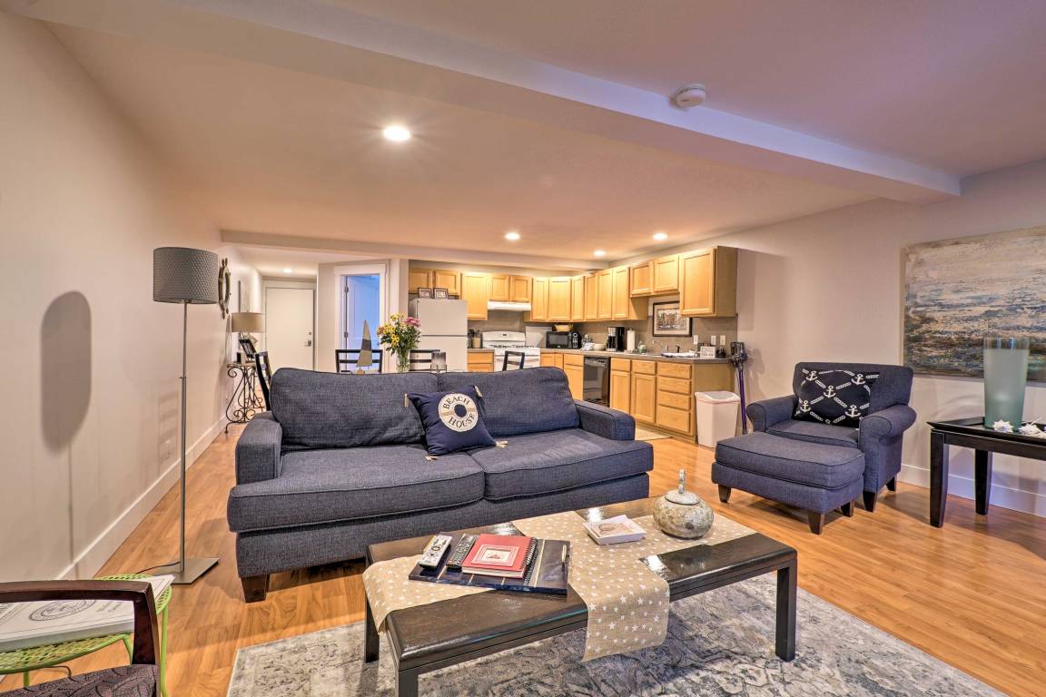 92 M² Apartment ∙ 2 Bedrooms ∙ 4 Guests - Grand Haven, MI
