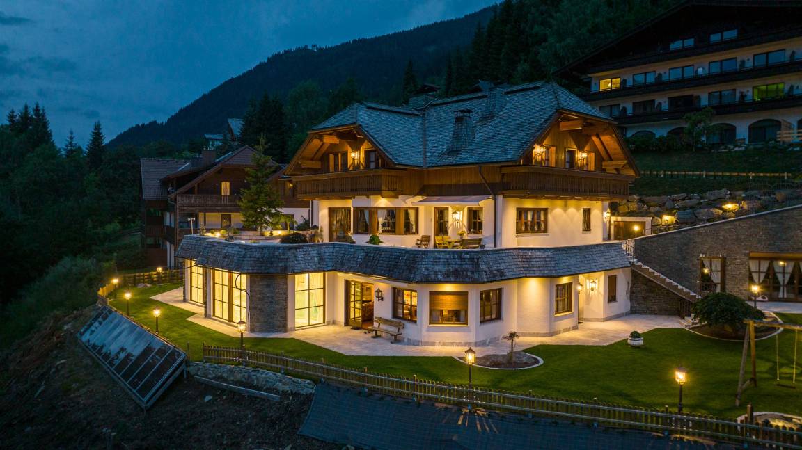800 M² Villa ∙ 7 Camere Da Letto ∙ 16 Ospiti - Feld am See
