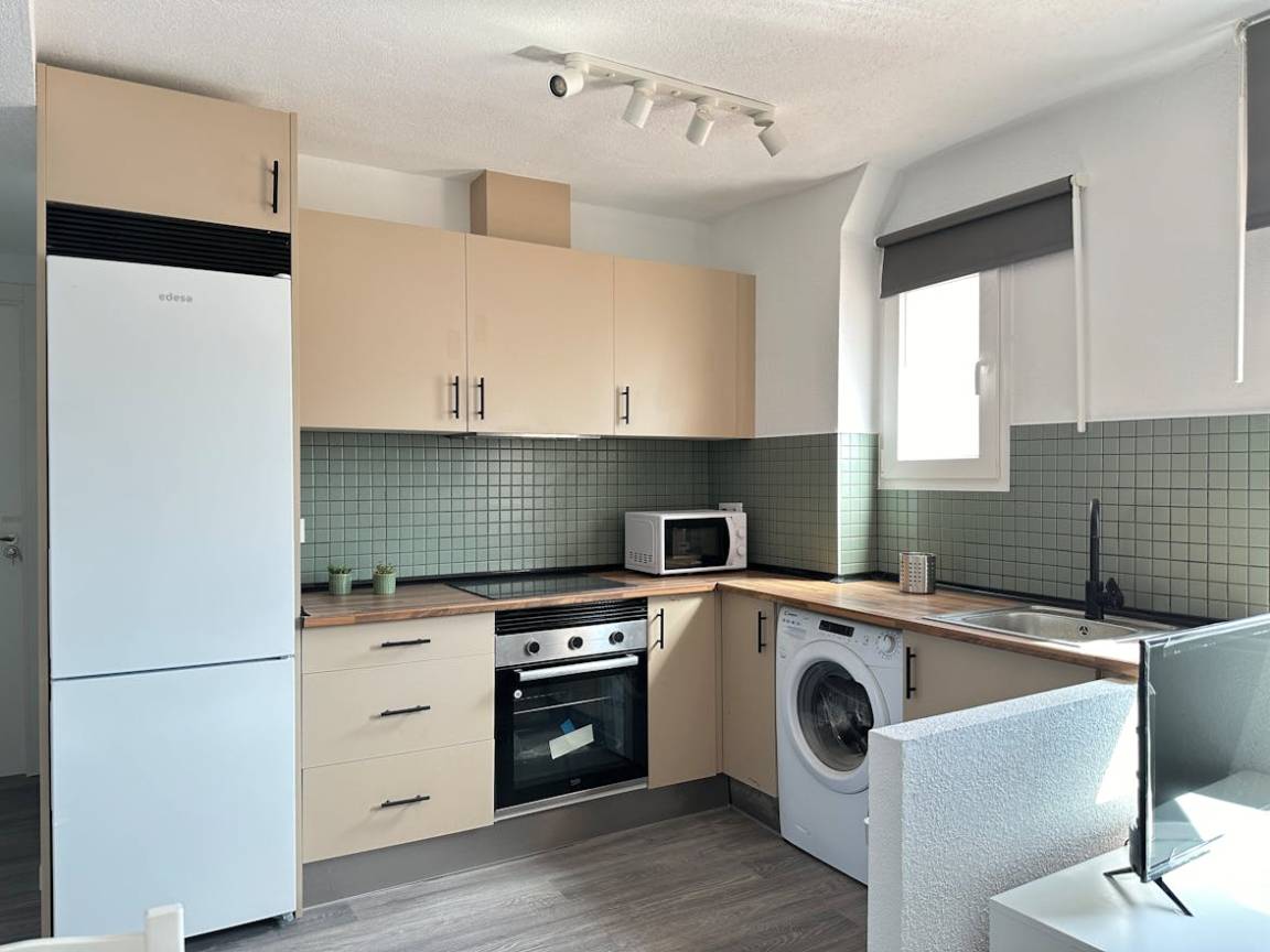 48 M² Apartamento ∙ 3 Habitaciones ∙ 4 Huéspedes - Majadahonda