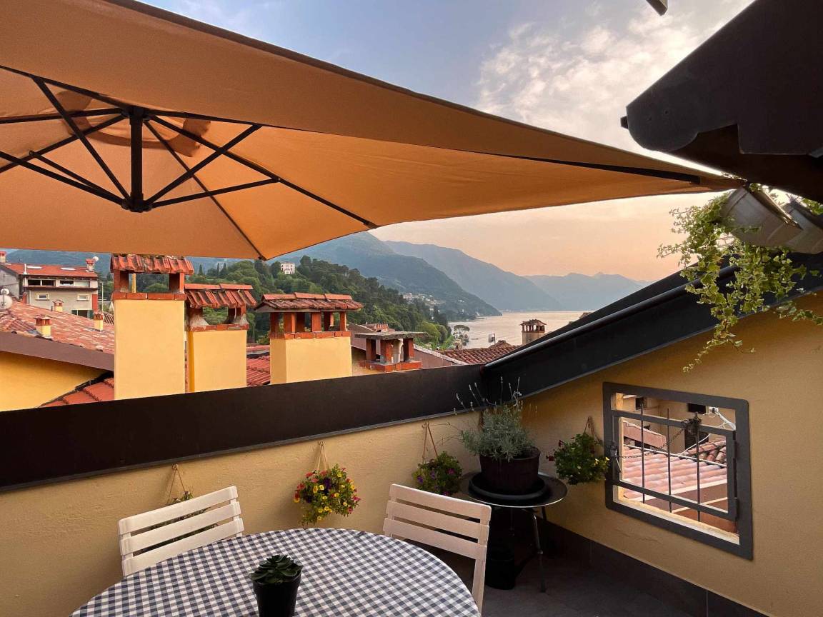 90 M² Apartment ∙ 2 Bedrooms ∙ 4 Guests - Varenna
