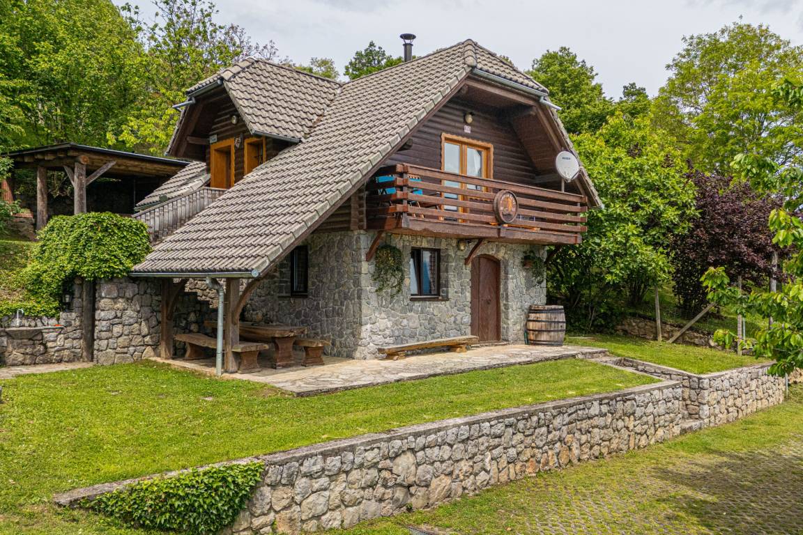 40 M² Chalet ∙ 1 Bedroom ∙ 4 Guests - Novo Mesto