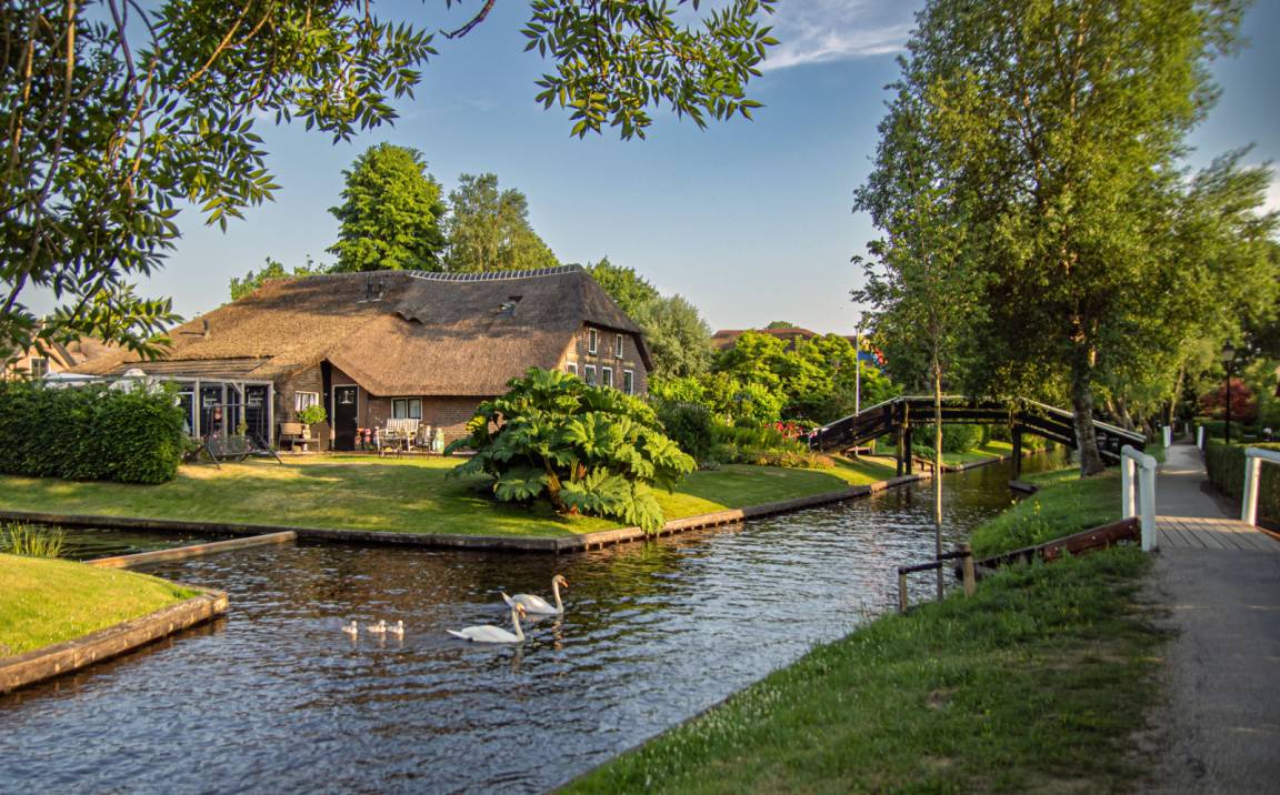 115 M² House ∙ 3 Bedrooms ∙ 6 Guests - Giethoorn