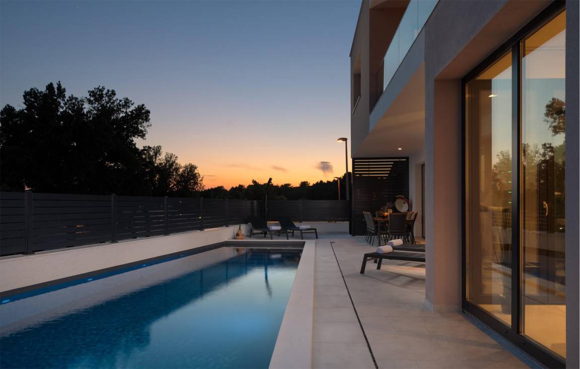 260 M² Ferienhaus ∙ 4 Schlafzimmer ∙ 8 Gäste - Biograd na Moru