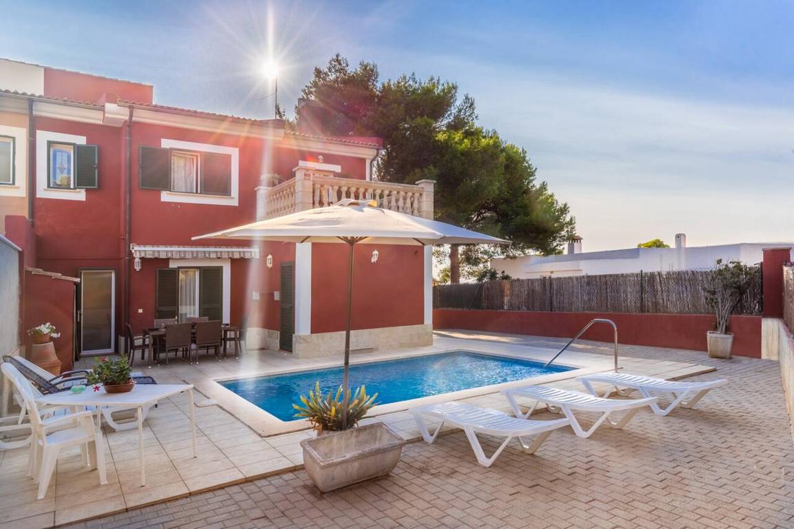 251 M² Villa ∙ 3 Bedrooms ∙ 6 Guests - S'Arenal